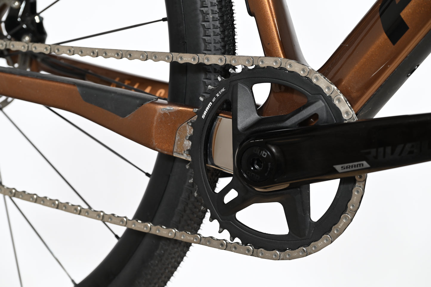 Vélo de gravel Focus Atlas 8.9 occasion reconditionné – Loop Sports